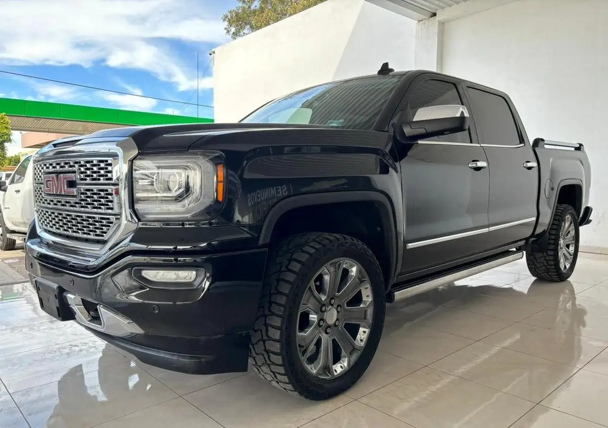2018 GMC vehículos usados están en venta en México - AutoList.mx